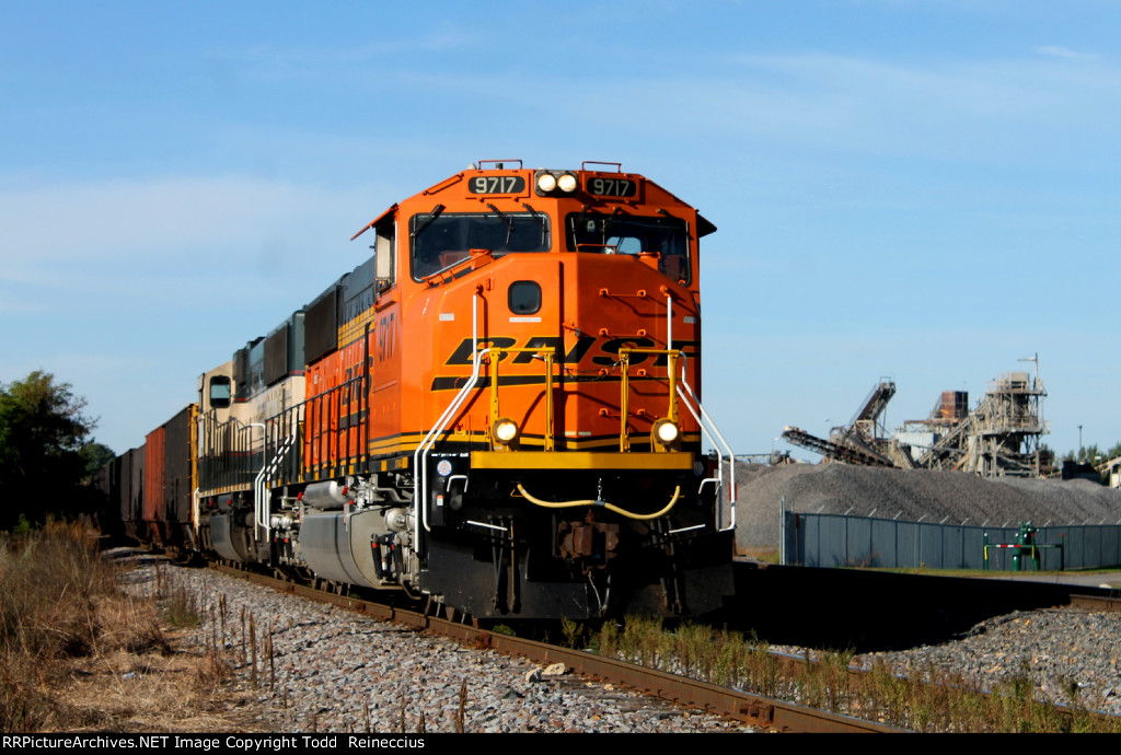 BNSF 9717